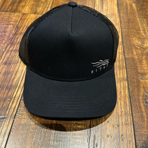 sitka | Accessories | Sitka Badge Icon Mid Pro Trucker Hat | Poshmark